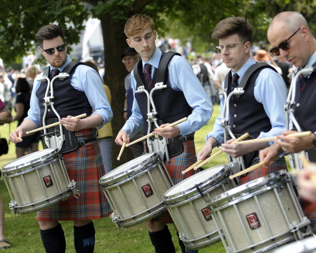Uk Pipe Band Championship dazzles in sunny Lurgan Park | Armagh City ...