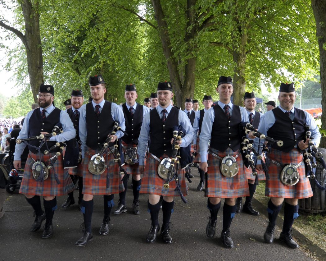 Uk Pipe Band Championship dazzles in sunny Lurgan Park - Armagh City ...