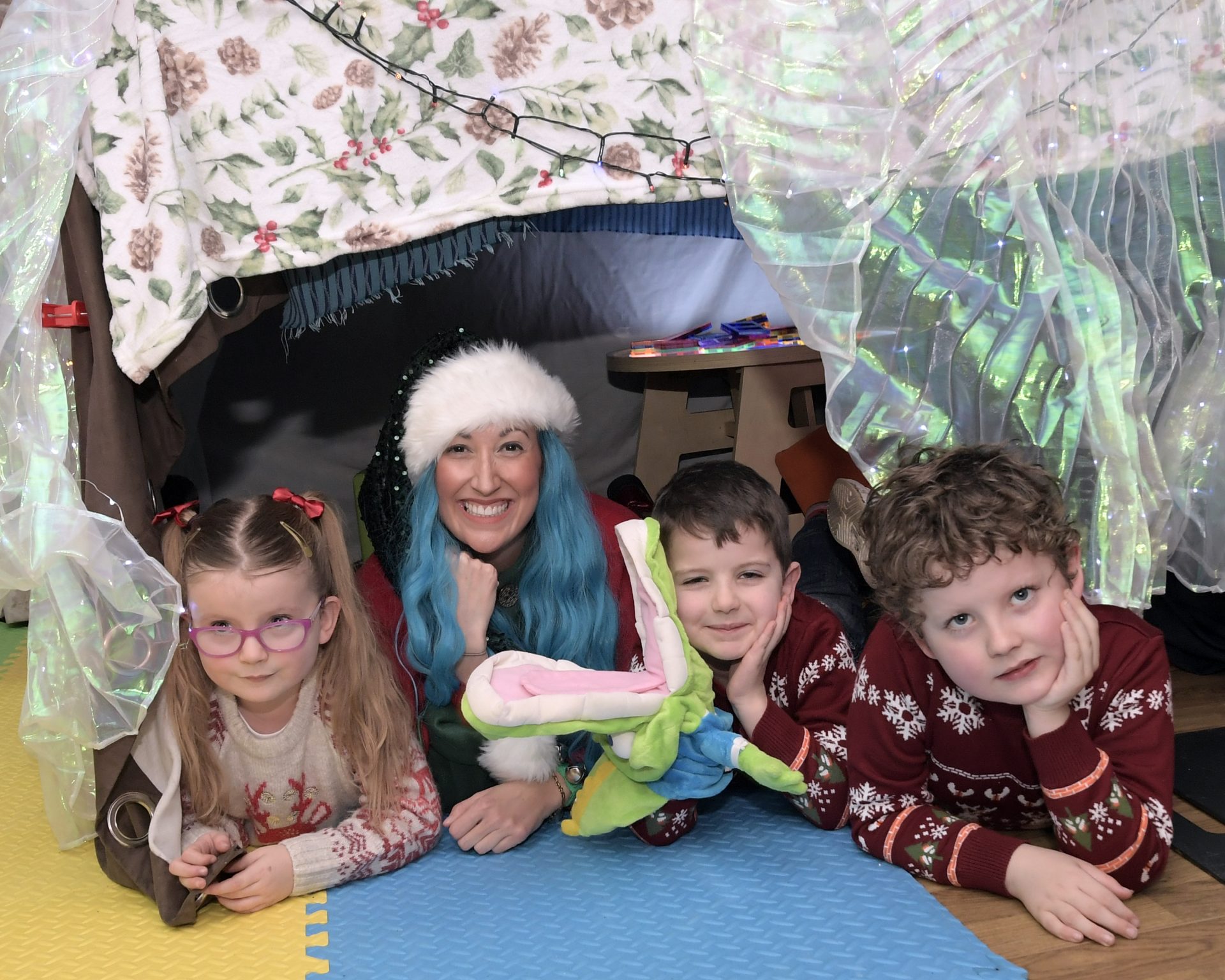 Relaxed Christmas sessions bring festive joy to over 300 families ...